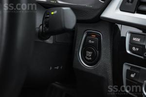 Black BMW 318 2020 in Riga, with an engine capacity of 2.00 L and mileage of 160 thousand km for 16990 €, photo 25 on AUTOMOTO.COM.LV