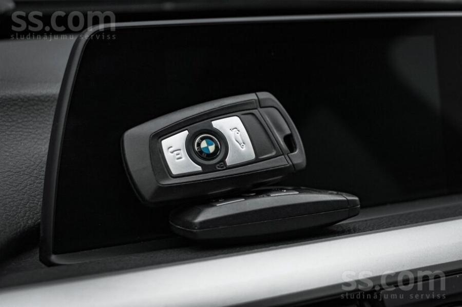 Black BMW 318 2020 in Riga, with an engine capacity of 2.00 L and mileage of 160 thousand km for 16990 €, photo 31 on AUTOMOTO.COM.LV
