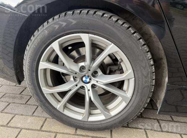 Melns BMW 318 2021 Ogre, ar dzinēja tilpumu 2.00 L un nobraukumu 161 tūkst. km par 25000 €, foto 4 vietnē AUTOMOTO.COM.LV