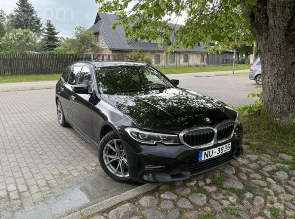 Melns BMW 318 2021 Ogre, ar dzinēja tilpumu 2.00 L un nobraukumu 161 tūkst. km par 25000 €, foto 9 vietnē AUTOMOTO.COM.LV