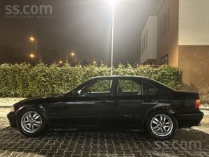 Melns BMW 318 1994 Rīga, ar dzinēja tilpumu 2.80 L un nobraukumu 138 tūkst. km par 2695 €, foto 5 vietnē AUTOMOTO.COM.LV
