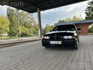 Black BMW 318 1995 in Ventspils, with an engine capacity of 1.80 L and mileage of 320 thousand km for 5000 €, photo 3 on AUTOMOTO.COM.LV