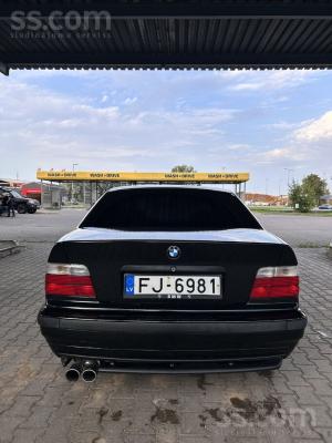 Black BMW 318 1995 in Ventspils, with an engine capacity of 1.80 L and mileage of 320 thousand km for 5000 €, photo 4 on AUTOMOTO.COM.LV