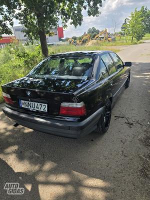 Melns BMW 318 1995 Kauņa, ar dzinēja tilpumu 1.80 L un nobraukumu 207 tūkst. km par 2679 €, foto 6 vietnē AUTOMOTO.COM.LV