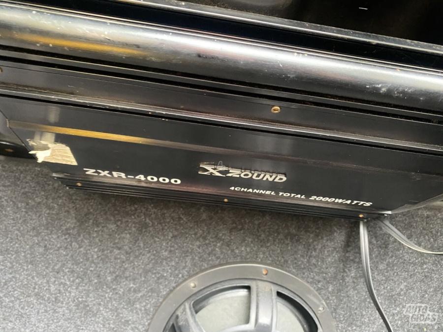 Black BMW 318 1995 in Klaipeda, with an engine capacity of 1.80 L and mileage of 240 thousand km for 1500 €, photo 13 on AUTOMOTO.COM.LV