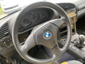 Black BMW 318 1995 in Klaipeda, with an engine capacity of 1.80 L and mileage of 240 thousand km for 1500 €, photo 14 on AUTOMOTO.COM.LV