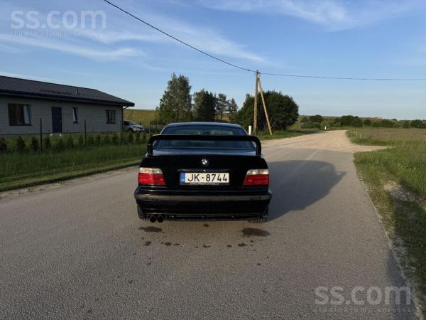 Melns BMW 318 1996 Rīga, ar dzinēja tilpumu 2.50 L un nobraukumu 367 tūkst. km par 4500 €, foto 6 vietnē AUTOMOTO.COM.LV