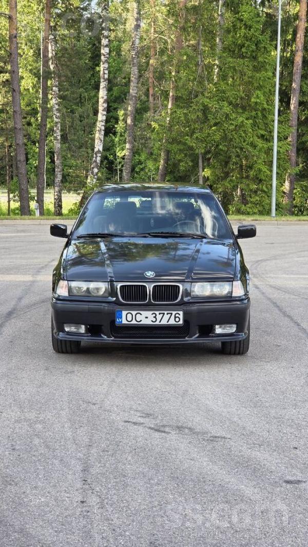 Melns BMW 318 1996 Rīga, ar dzinēja tilpumu 1.80 L un nobraukumu 293 tūkst. km par 3350 €, foto 2 vietnē AUTOMOTO.COM.LV