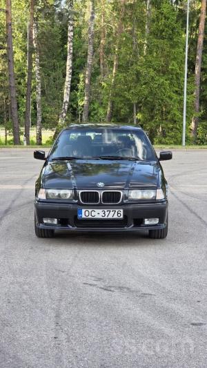 Melns BMW 318 1996 Rīga, ar dzinēja tilpumu 1.80 L un nobraukumu 293 tūkst. km par 3350 €, foto 3 vietnē AUTOMOTO.COM.LV