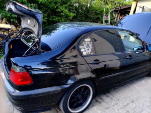 Black BMW 318 1999 in Valmiera, with an engine capacity of 1.90 L and mileage of 398 thousand km for 800 €, photo 3 on AUTOMOTO.COM.LV