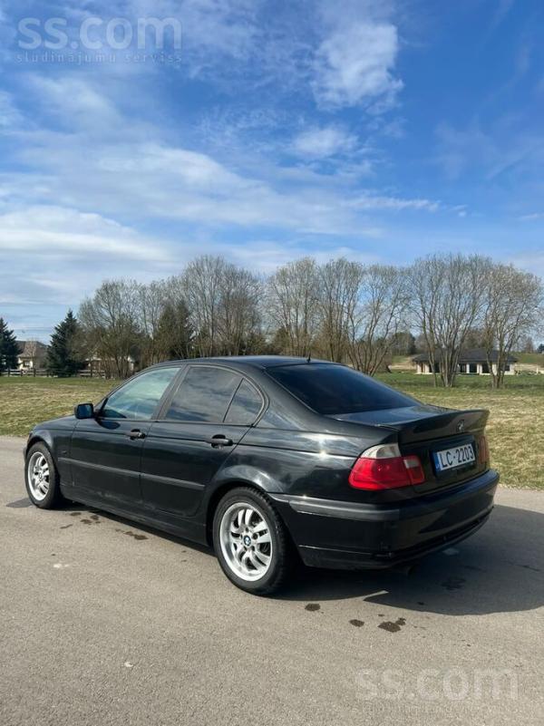Black BMW 318 1999 in Ogre, with an engine capacity of 1.80 L and mileage of 270 thousand km for 2090 €, photo 1 on AUTOMOTO.COM.LV