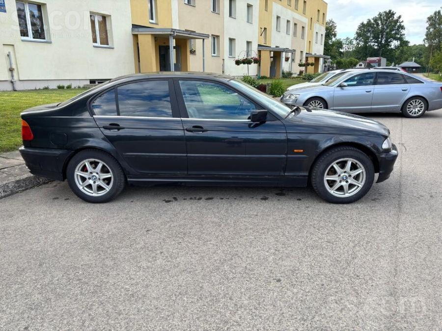 Melns BMW 318 1999 Valmiera, ar dzinēja tilpumu 1.90 L un nobraukumu 305 tūkst. km par 1400 €, foto 5 vietnē AUTOMOTO.COM.LV