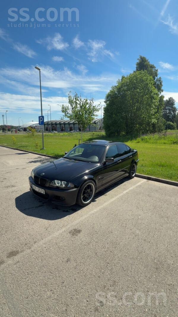 Melns BMW 318 1999 Valmiera, ar dzinēja tilpumu 1.80 L un nobraukumu 400 tūkst. km par 1999 €, foto 1 vietnē AUTOMOTO.COM.LV