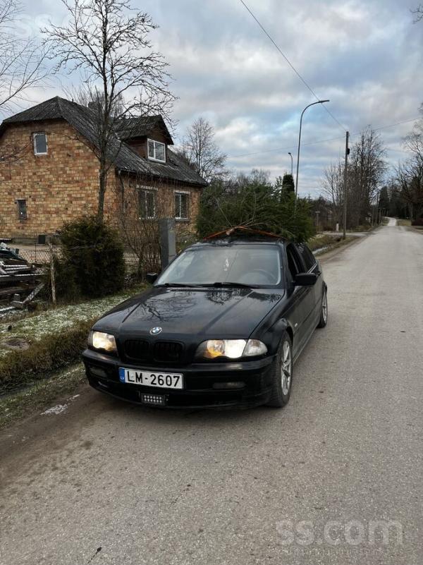 Melns BMW 318 2000 Saldus, ar dzinēja tilpumu 1.90 L un nobraukumu 302 tūkst. km par 1950 €, foto 5 vietnē AUTOMOTO.COM.LV