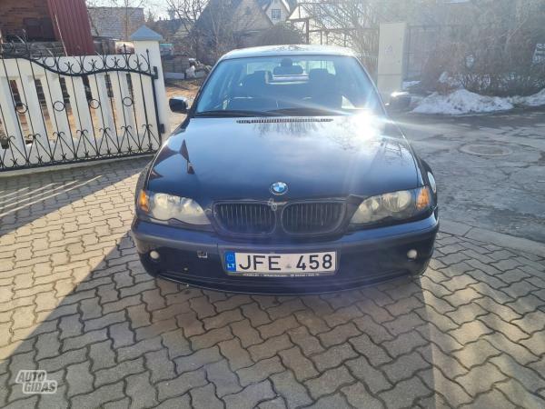Black BMW 318 2002 in Panevezys, with an engine capacity of 1.80 L and mileage of 246 thousand km for 2000 €, photo 2 on AUTOMOTO.COM.LV