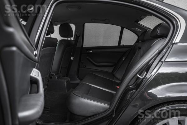 Melns BMW 318 2003 Rīga, ar dzinēja tilpumu 2.00 L un nobraukumu 332 tūkst. km par 2950 €, foto 9 vietnē AUTOMOTO.COM.LV