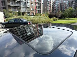 Black BMW 318 2003 in Riga, with an engine capacity of 2.00 L and mileage of 394 thousand km for 1690 €, photo 4 on AUTOMOTO.COM.LV