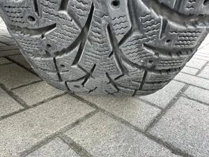 Black BMW 318 2003 in Riga, with an engine capacity of 2.00 L and mileage of 394 thousand km for 1690 €, photo 9 on AUTOMOTO.COM.LV