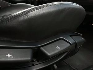 Black BMW 318 2003 in Riga, with an engine capacity of 2.00 L and mileage of 394 thousand km for 1690 €, photo 12 on AUTOMOTO.COM.LV