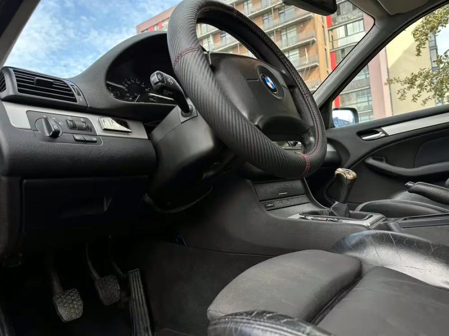 Black BMW 318 2003 in Riga, with an engine capacity of 2.00 L and mileage of 394 thousand km for 1690 €, photo 16 on AUTOMOTO.COM.LV