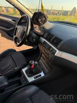 Black BMW 318 2003 in Daugavpils, with an engine capacity of 2.00 L and mileage of 303 thousand km for 2800 €, photo 4 on AUTOMOTO.COM.LV