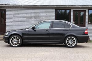 Black BMW 318 2003 in Valmiera, with an engine capacity of 2.00 L and mileage of 0 thousand km for 2700 €, photo 3 on AUTOMOTO.COM.LV