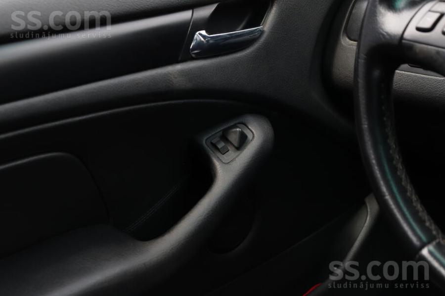 Black BMW 318 2003 in Valmiera, with an engine capacity of 2.00 L and mileage of 0 thousand km for 2700 €, photo 19 on AUTOMOTO.COM.LV