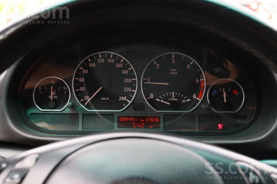 Black BMW 318 2003 in Valmiera, with an engine capacity of 2.00 L and mileage of 0 thousand km for 2700 €, photo 24 on AUTOMOTO.COM.LV