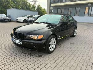 Melns BMW 318 2003 Viļņa, ar dzinēja tilpumu 1.80 L un nobraukumu 285 tūkst. km par 1000 €, foto  vietnē AUTOMOTO.COM.LV