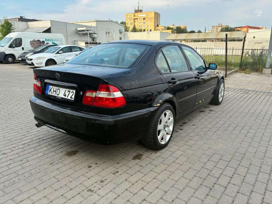 Черный БМВ 318 2003 в Вильнюс, объемом двигателя 1.80 л и пробегом 285 тыс. км за 1000 €, фото 4 на AUTOMOTO.COM.LV