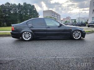 Melns BMW 318 2003 Jelgava, ar dzinēja tilpumu 2.00 L un nobraukumu 370 tūkst. km par 1200 €, foto 3 vietnē AUTOMOTO.COM.LV