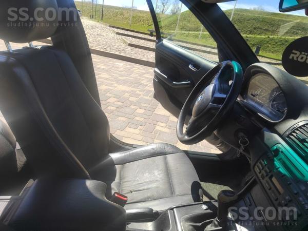 Черный БМВ 318 2004 в Даугавпилс, объемом двигателя 2.00 л и пробегом 341 тыс. км за 1799 €, фото 8 на AUTOMOTO.COM.LV