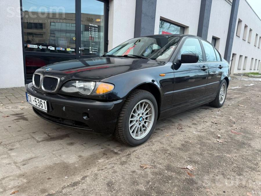 Black BMW 318 2004 in Riga, with an engine capacity of 2.00 L and mileage of 260 thousand km for 2600 €, photo 1 on AUTOMOTO.COM.LV