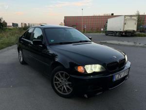 Melns BMW 318 2004 Viļņa, ar dzinēja tilpumu 2.00 L un nobraukumu 327 tūkst. km par 1650 €, foto  vietnē AUTOMOTO.COM.LV