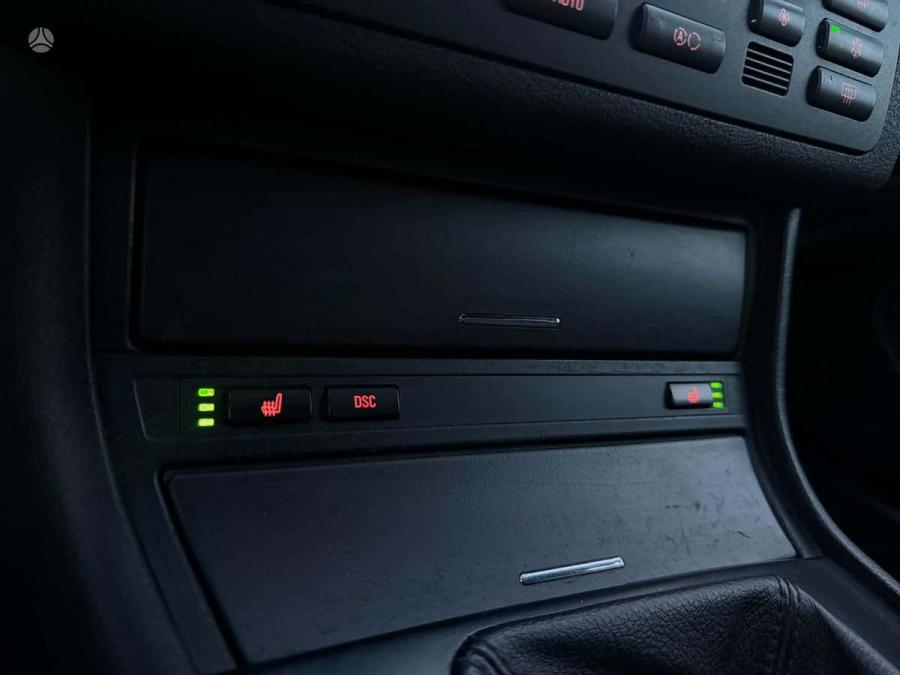 Melns BMW 318 2004 Viļņa, ar dzinēja tilpumu 2.00 L un nobraukumu 327 tūkst. km par 1650 €, foto 15 vietnē AUTOMOTO.COM.LV
