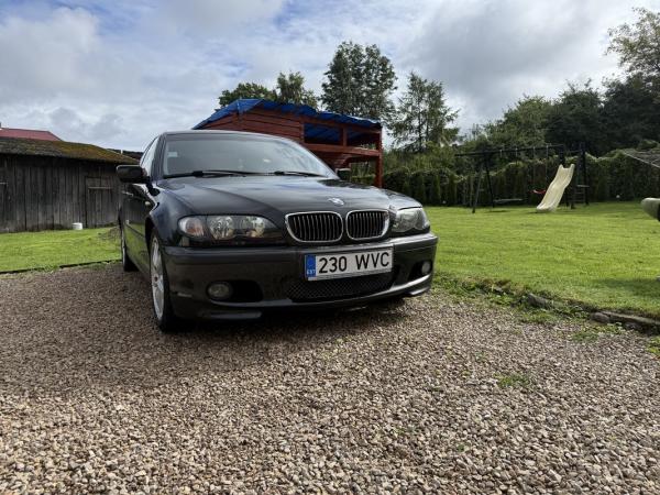 Melns BMW 318 2004 Valga, ar dzinēja tilpumu 1.80 L un nobraukumu 200 tūkst. km par 5600 €, foto 10 vietnē AUTOMOTO.COM.LV