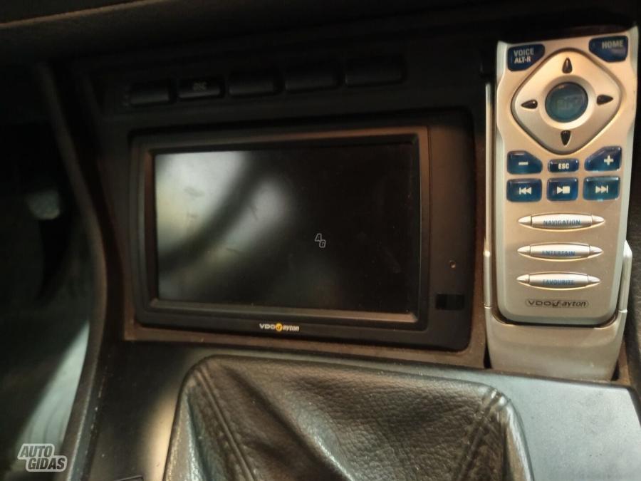 Black BMW 318 2005 in Silute, with an engine capacity of 2.00 L and mileage of 254 thousand km for 999 €, photo 21 on AUTOMOTO.COM.LV