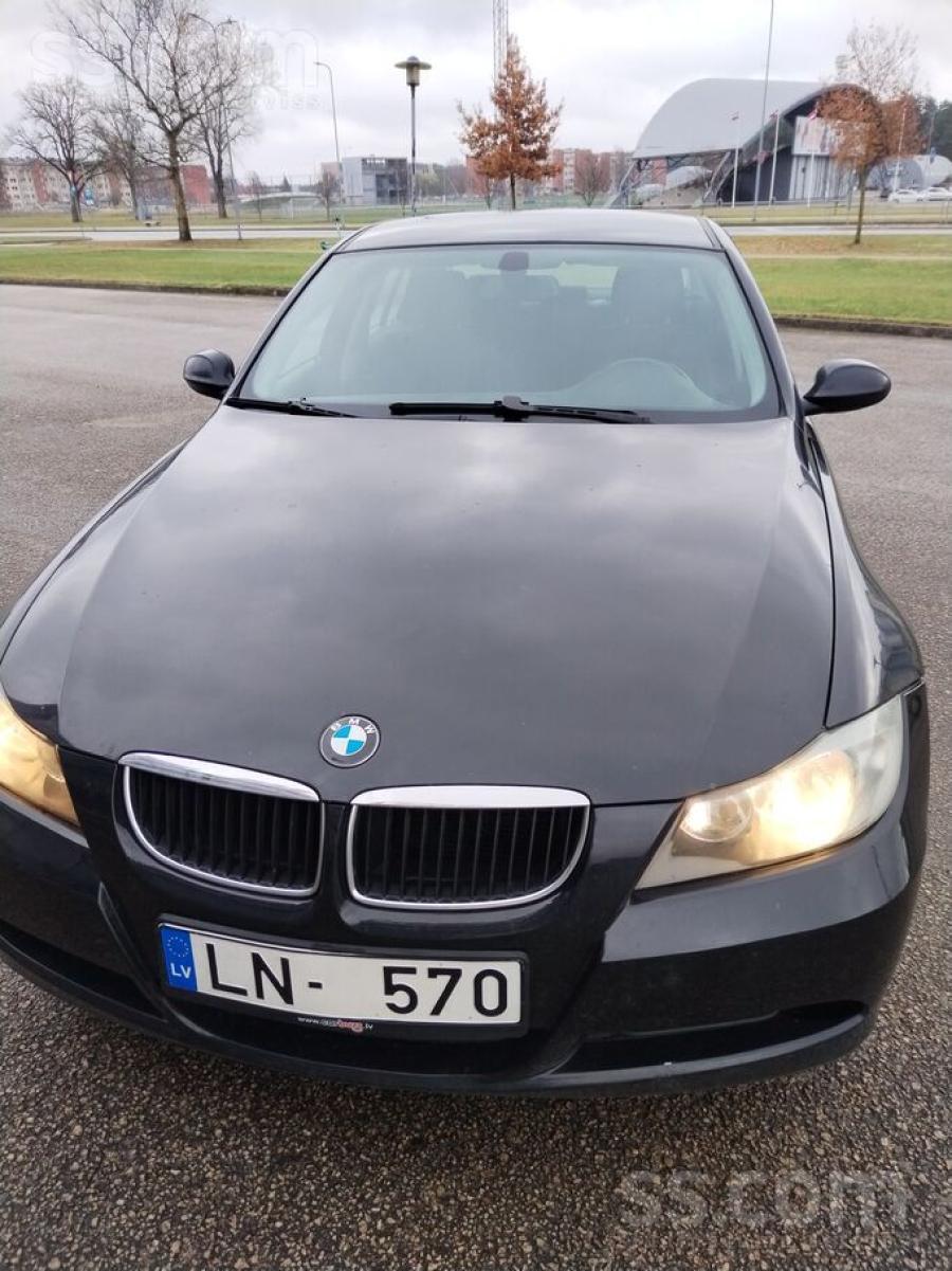 Black BMW 318 2006 in Valmiera, with an engine capacity of 2.00 L and mileage of 370 thousand km for 3500 €, photo 2 on AUTOMOTO.COM.LV