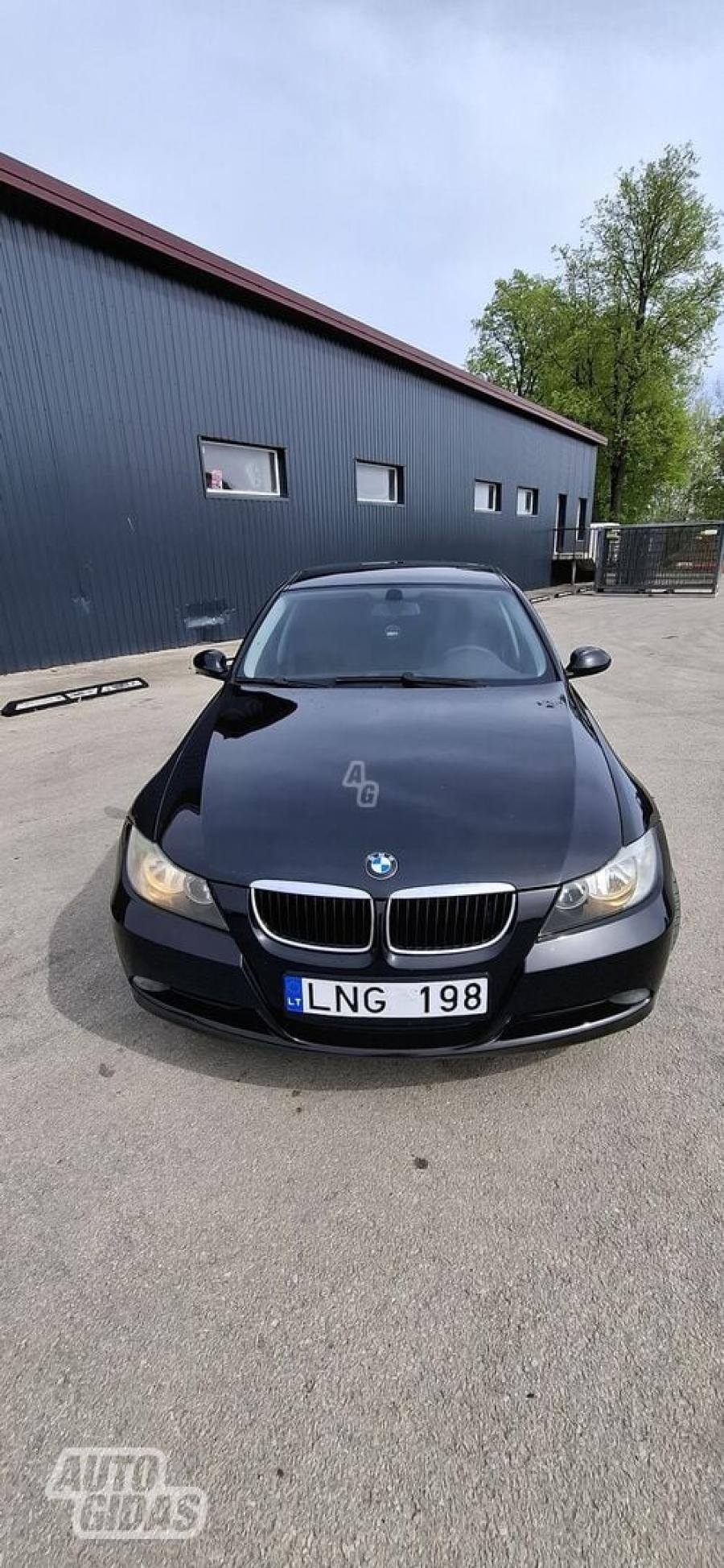 Black BMW 318 2006 in Taurage, with an engine capacity of 2.00 L and mileage of 398 thousand km for 3000 €, photo 1 on AUTOMOTO.COM.LV