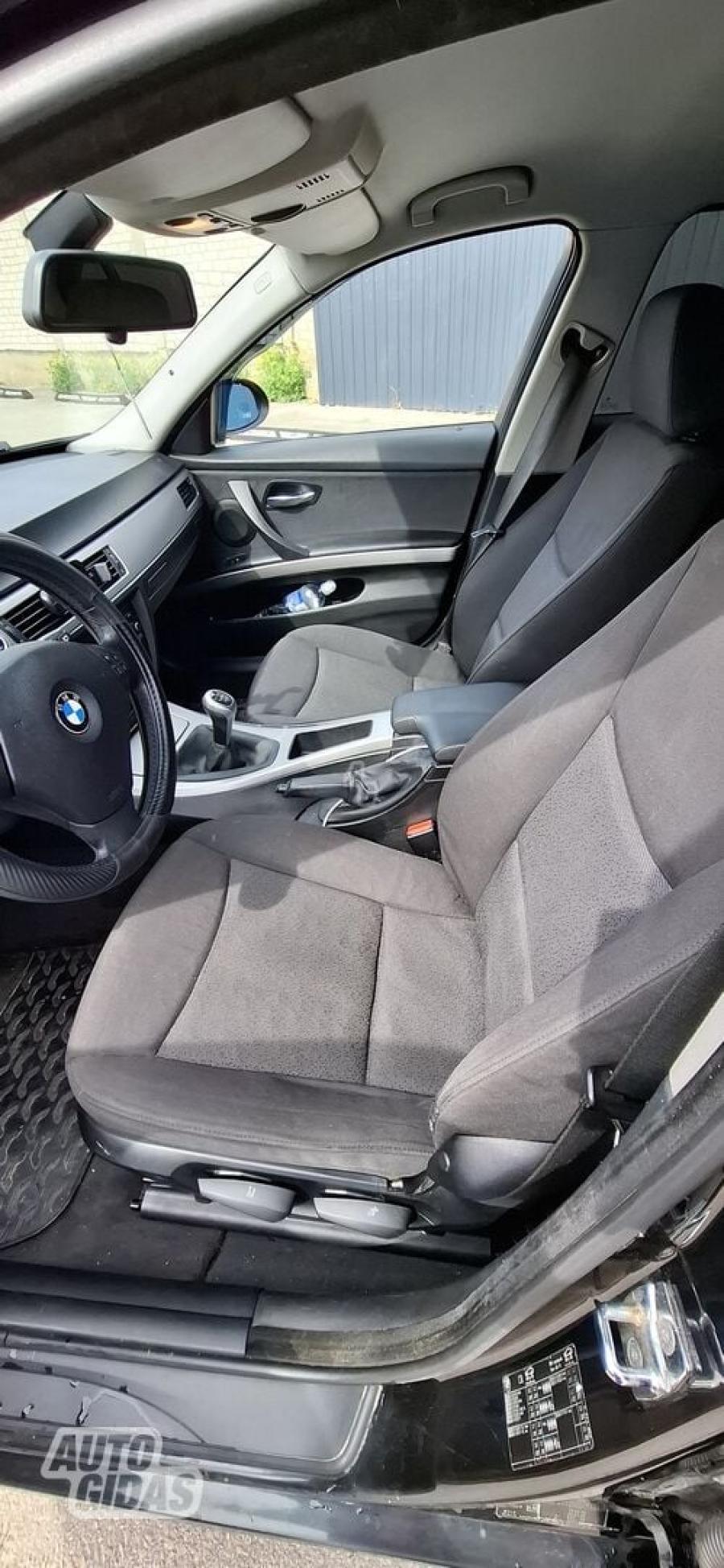 Black BMW 318 2006 in Taurage, with an engine capacity of 2.00 L and mileage of 398 thousand km for 3000 €, photo 5 on AUTOMOTO.COM.LV