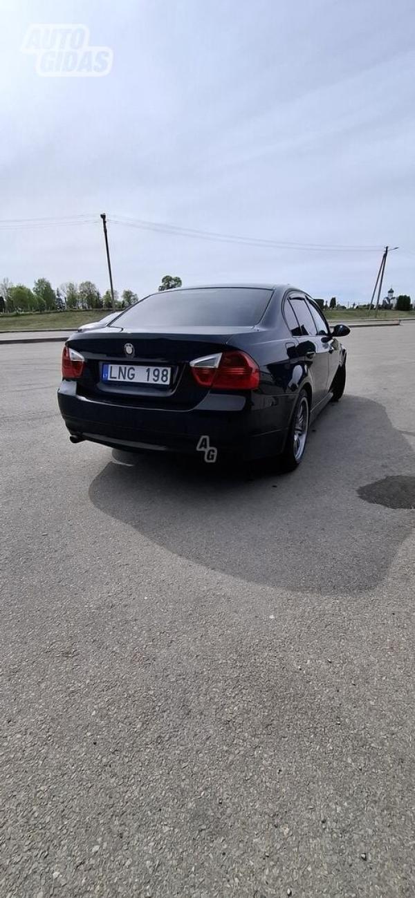 Melns BMW 318 2006 Tauragė, ar dzinēja tilpumu 2.00 L un nobraukumu 398 tūkst. km par 3000 €, foto 9 vietnē AUTOMOTO.COM.LV