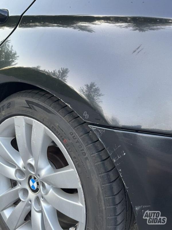 Melns BMW 318 2006 Viļņa, ar dzinēja tilpumu 2.00 L un nobraukumu 211 tūkst. km par 2500 €, foto 8 vietnē AUTOMOTO.COM.LV