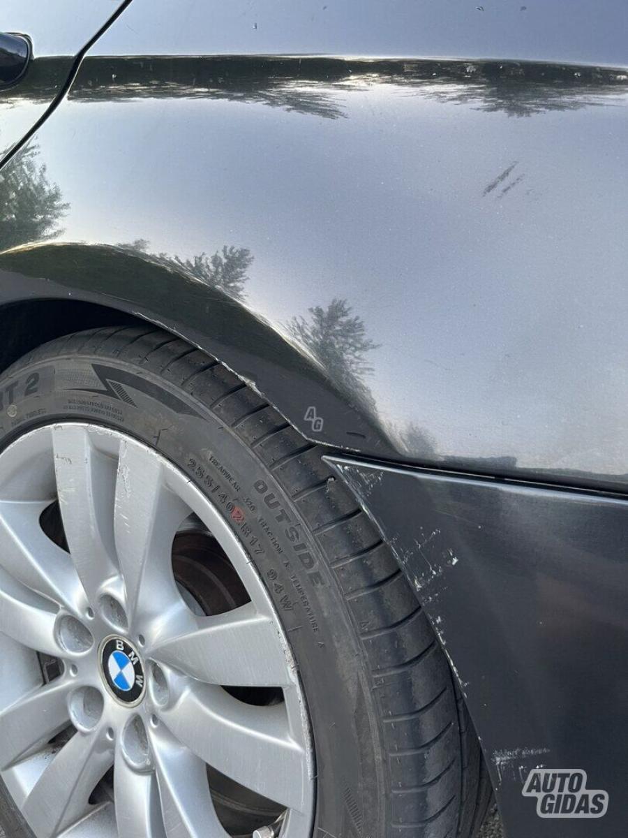 Melns BMW 318 2006 Viļņa, ar dzinēja tilpumu 2.00 L un nobraukumu 211 tūkst. km par 2500 €, foto 9 vietnē AUTOMOTO.COM.LV