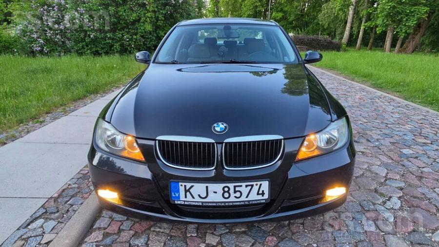 Melns BMW 318 2006 Kuldīga, ar dzinēja tilpumu 2.00 L un nobraukumu 369 tūkst. km par 2950 €, foto 4 vietnē AUTOMOTO.COM.LV