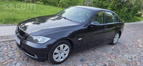 Melns BMW 318 2006 Kuldīga, ar dzinēja tilpumu 2.00 L un nobraukumu 369 tūkst. km par 2950 €, foto 4 vietnē AUTOMOTO.COM.LV
