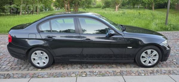 Melns BMW 318 2006 Kuldīga, ar dzinēja tilpumu 2.00 L un nobraukumu 369 tūkst. km par 2950 €, foto 5 vietnē AUTOMOTO.COM.LV