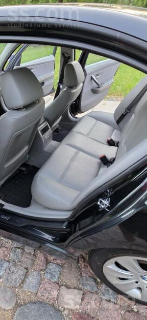 Melns BMW 318 2006 Kuldīga, ar dzinēja tilpumu 2.00 L un nobraukumu 369 tūkst. km par 2950 €, foto 15 vietnē AUTOMOTO.COM.LV