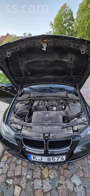Melns BMW 318 2006 Kuldīga, ar dzinēja tilpumu 2.00 L un nobraukumu 369 tūkst. km par 2950 €, foto 24 vietnē AUTOMOTO.COM.LV