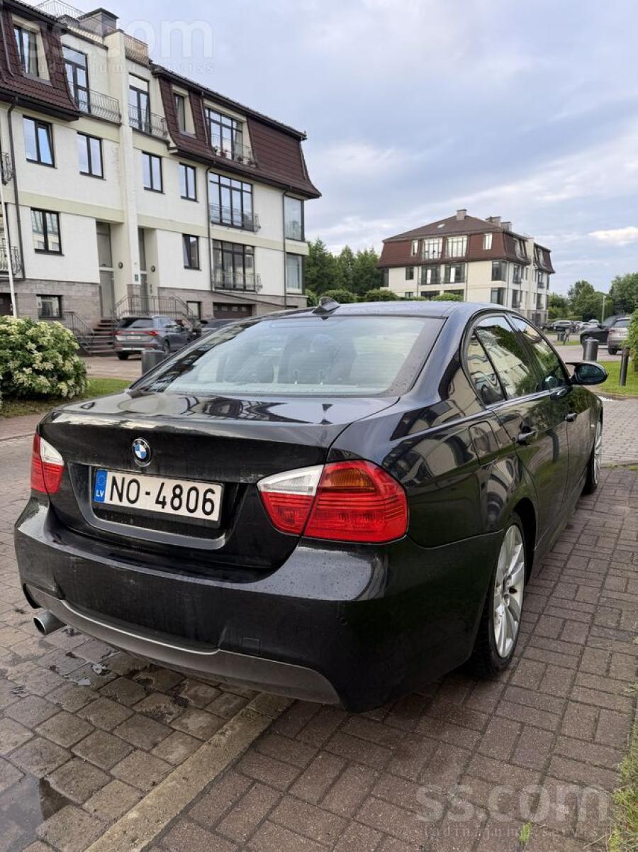 Black BMW 318 2006 in Riga, with an engine capacity of 2.00 L and mileage of 230 thousand km for 3990 €, photo 5 on AUTOMOTO.COM.LV