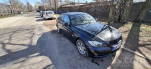 Black BMW 318 2006 in Riga, with an engine capacity of 2.00 L and mileage of 242 thousand km for 3500 €, photo 3 on AUTOMOTO.COM.LV